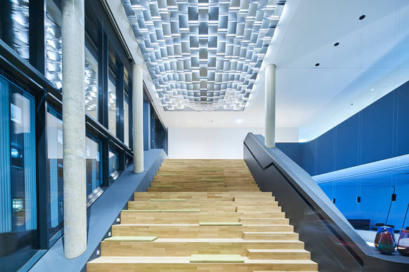 TRILUX eröffnet neuen Standort in Köln: ON-LIGHT · Licht im Netz®