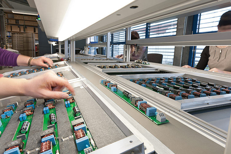 LUXTRONIC®: ON-LIGHT · Licht im Netz®